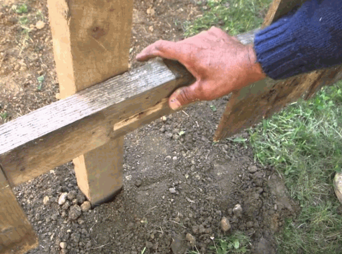 How To Fix A Fence - Traditional Architecture